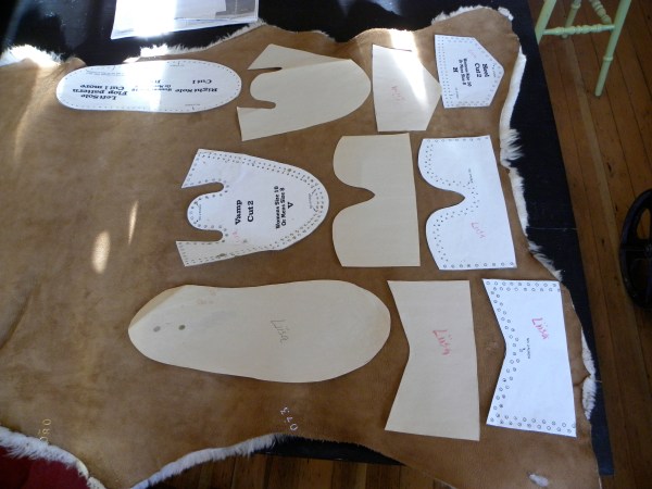 Moccasin making – Painted Moon Studio – Liisa Laakso